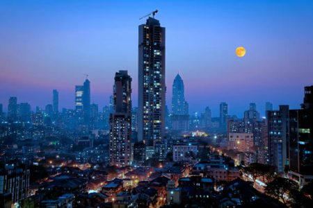 Big Mumbai: Chronicles of a Sprawling Metropolis - Cool Bio